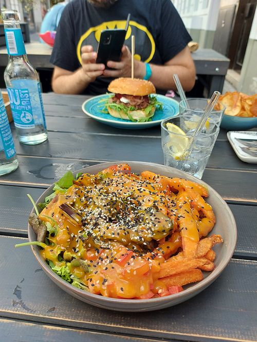 Bono Fresh and Tasty - Bonn Restaurant - HappyCow