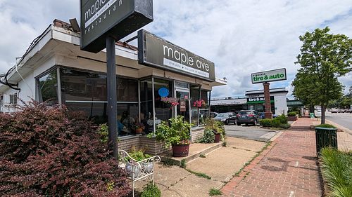 Maple Ave Restaurant - Vienna Virginia Restaurant - HappyCow