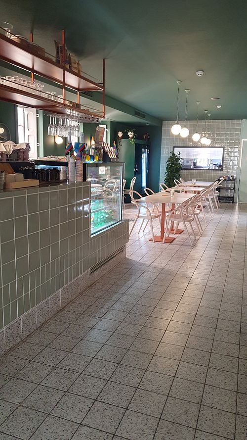 Elephant Shoe - Valletta Restaurant - HappyCow