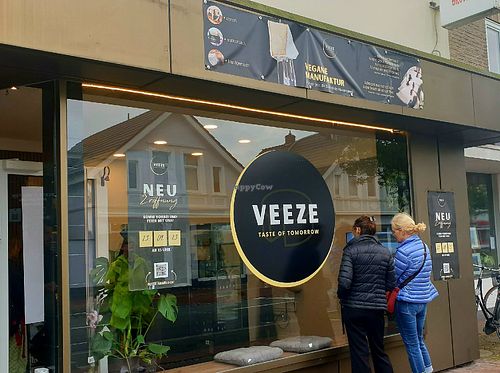 VEEZE - Oldenburg Veg Store - HappyCow