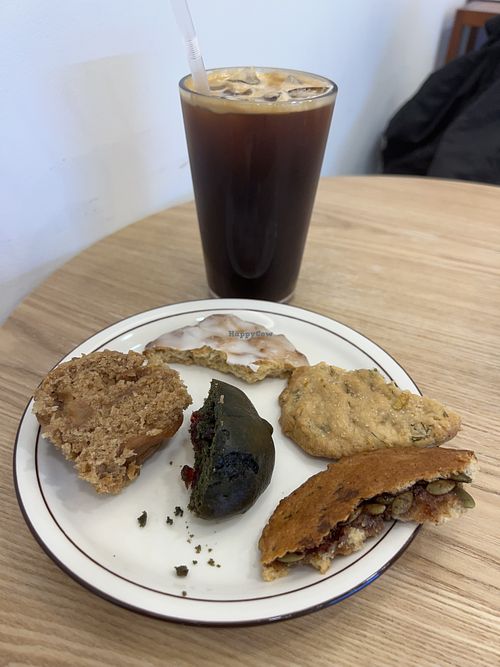 Twins Coffee - 트윈스 커피 - Jeonju Bakery - HappyCow