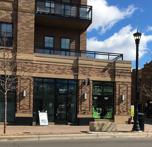 Extract Juicery - Edina Minnesota Juice Bar - HappyCow