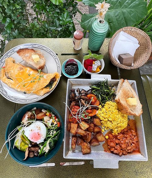 Mingle Cafe - Hue Restaurant - HappyCow