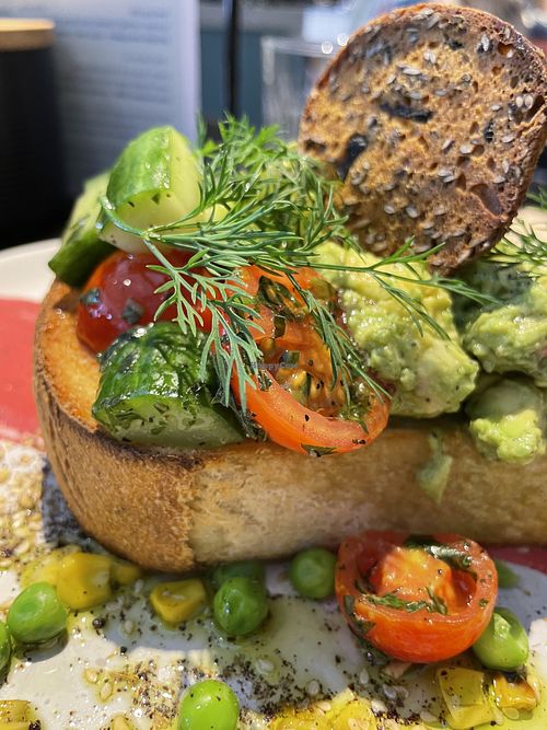 Luke's Bakery - Reservoir Victoria Restaurant - HappyCow