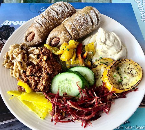 Lo+Cale - Dubai Restaurant - HappyCow