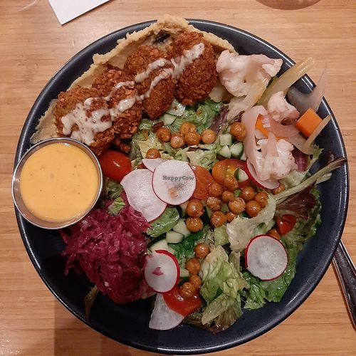 The Pub at Brentwood Bay Resort - Victoria | Review "Clearly labeled ...