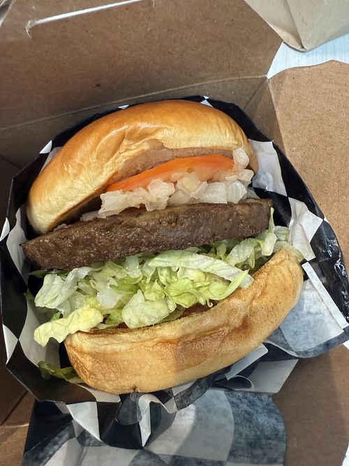 LAX - Umami Burger - TBIT - TB - Los Angeles | Review "No vegan Burger ...