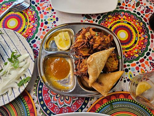 Guru Guru Desi Food - Coin Restaurant - HappyCow