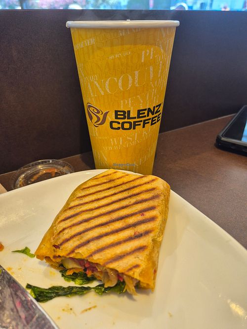 Blenz Coffee - West Vancouver British Columbia Restaurant - HappyCow