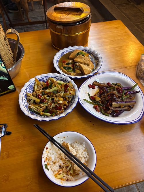 Xiao Xiong Si Fang Cai - 小熊私房菜（天门山索道店） - Zhangjiajie Restaurant - HappyCow