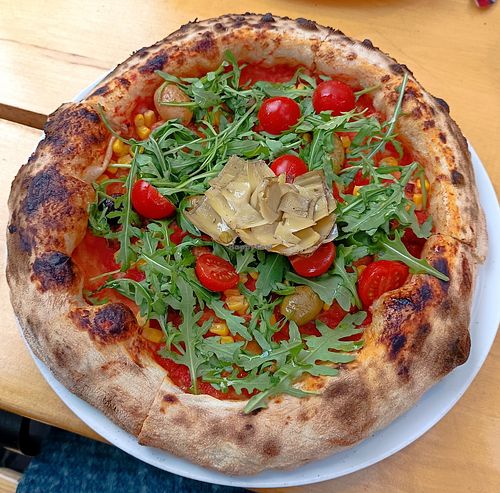 Un Poco Pizza Fresca - București Restaurant - HappyCow