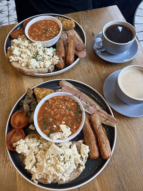 Brunch & Crunch - London Restaurant - HappyCow