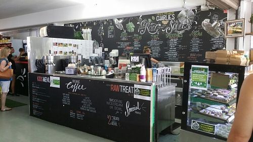 CLOSED: Charlie's Raw Squeeze - Everton Park Queensland Restaurant ...