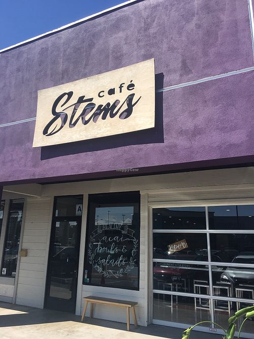 CLOSED: Cafe Stems - San Diego California Restaurant - HappyCow